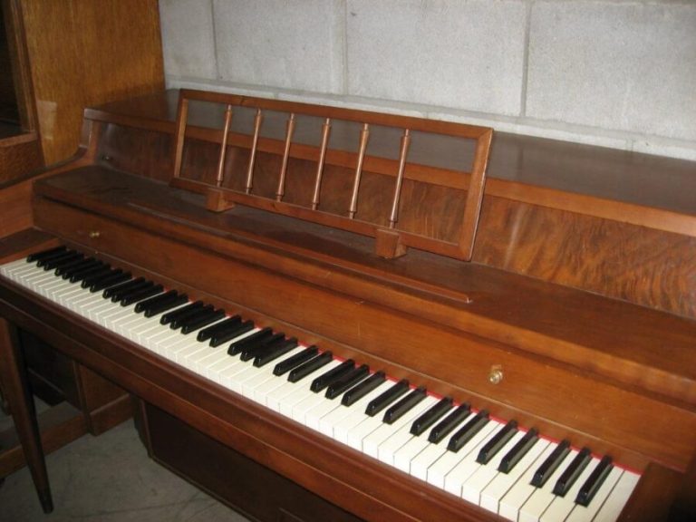 Starck Used Piano 🎹 | Used Pianos by Universal Piano Services